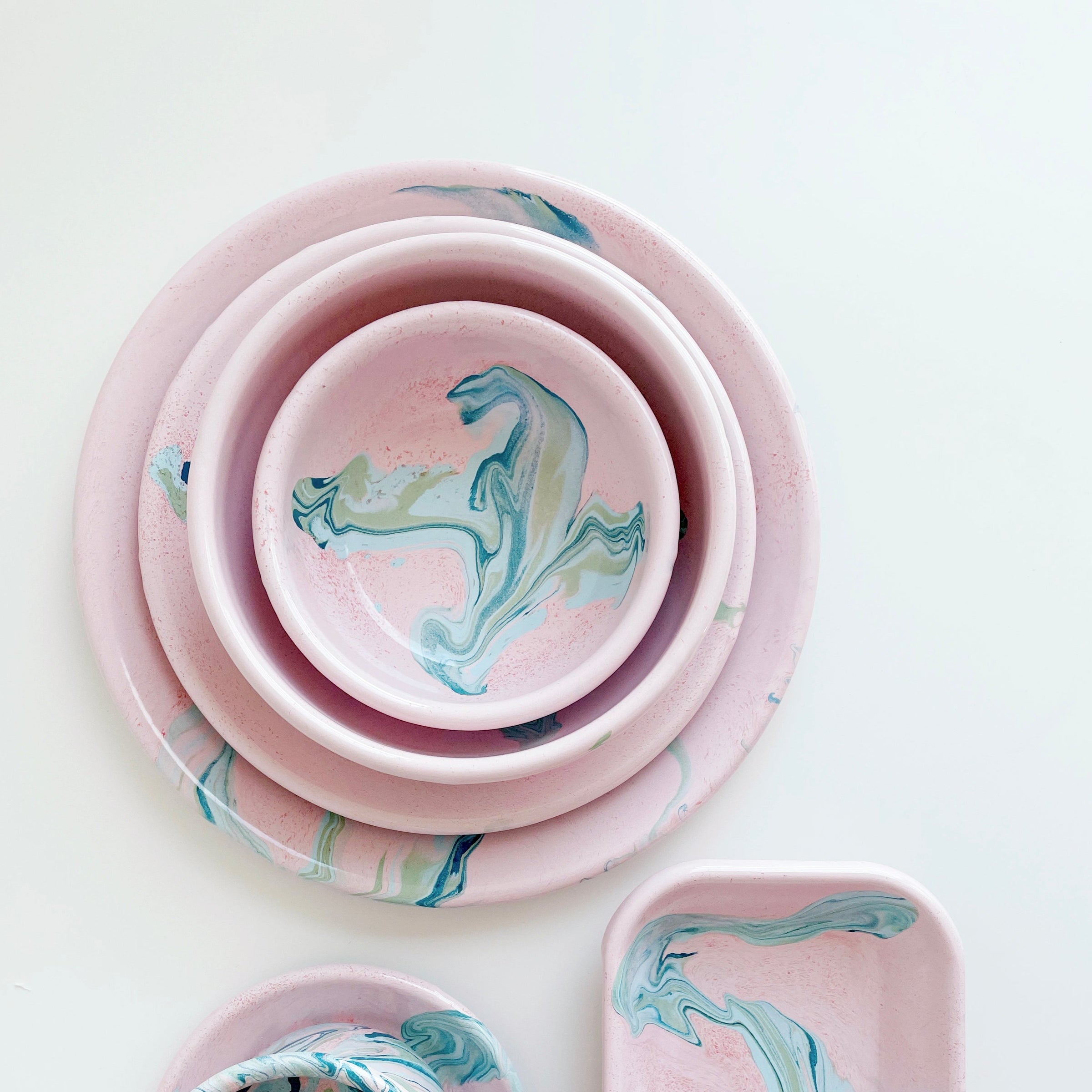 Bornn Enamelware Turkey | FUNSTY Toronto